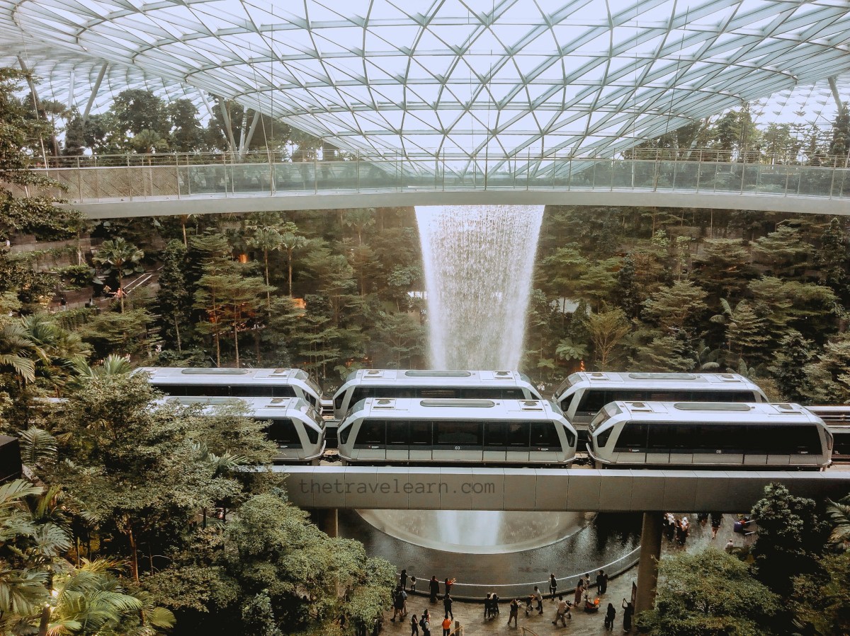Transit di JEWEL dan Terminal 4 Changi Airport Singapura | the travelearn