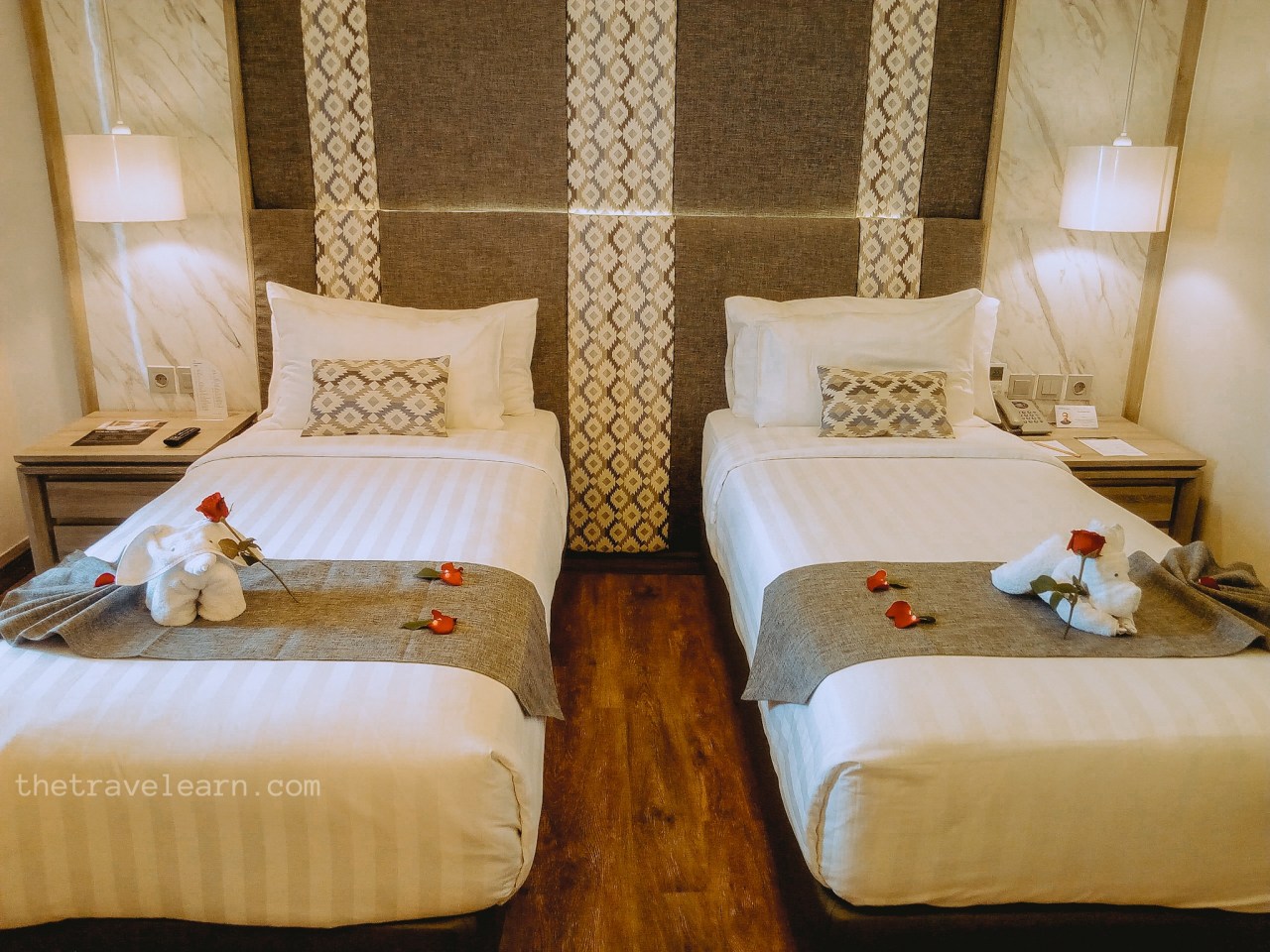 kamar-deluxe-room-hotel-solia-zigna-laweyan-solo2 | the travelearn