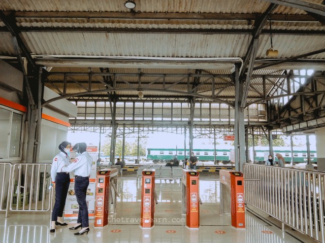 Review KRL Jogja Solo, Sebagus di Jakarta? | the travelearn