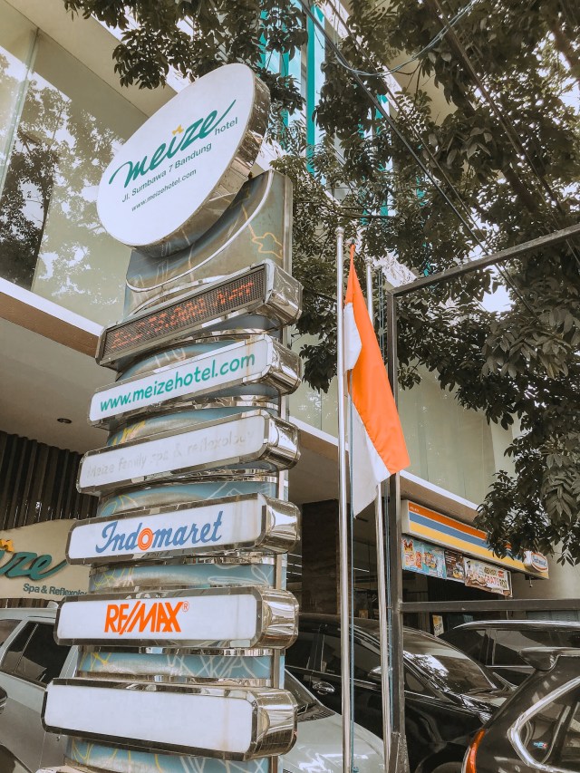 Meize Hotel Bandung, Super Recommended Cuma Rp200 Ribuan | the travelearn
